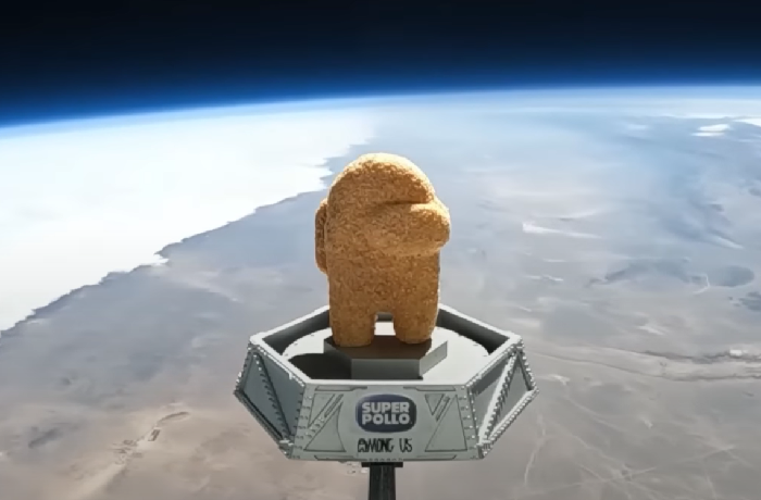 Among Us, el nugget de Super Pollo que viajó al espacio duplica sus ...